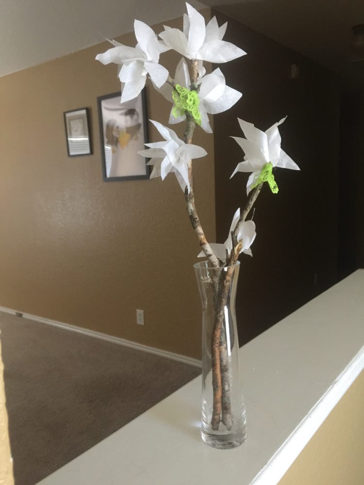 How to make tissue paper flowers: A simple bouquet for spring