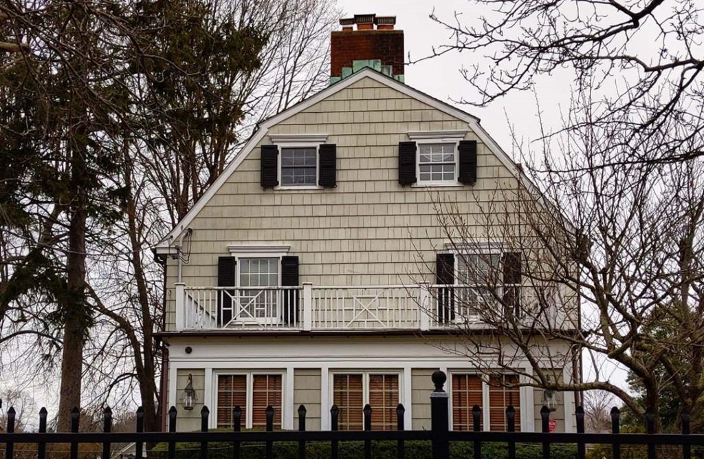 8 real-life murder houses that every true crime fan wants to live in